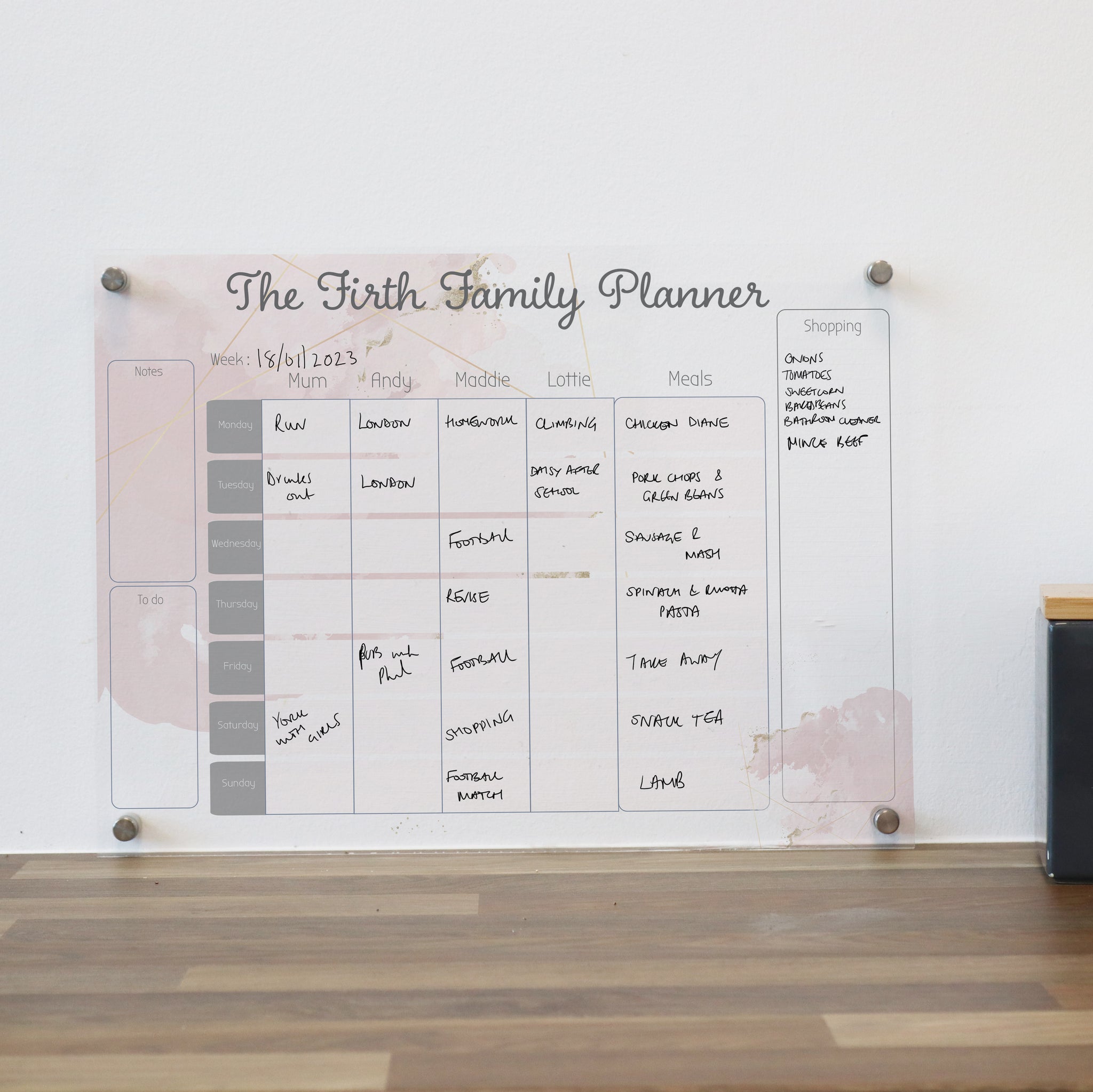 Personalised Family Wall Organiser – PerfectPersonalisedGifts